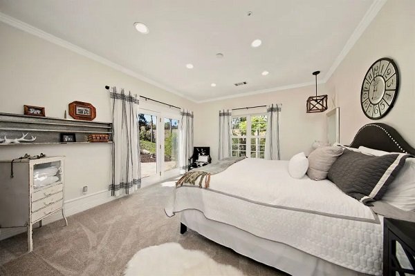 Inside WWE legend Bill Goldberg stunning mansion - Wrestling News Plus