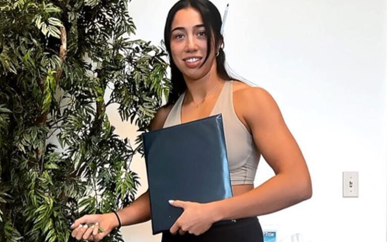 Indi Hartwell Announces Purchase Of Her First House - Wrestling News Plus